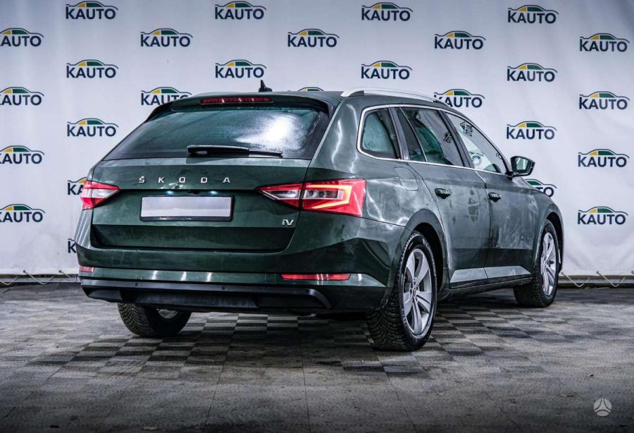 Zaļš Skoda SuperB 2021 Kauņa, ar dzinēja tilpumu 1.40 L un nobraukumu 191 tūkst. km par 16990 €, foto 3 vietnē AUTOMOTO.COM.LV