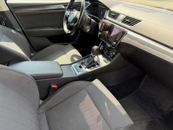 Green Skoda SuperB 2022 in Kaunas, with an engine capacity of 0.00 L and mileage of 390 thousand km for 9480 €, photo 7 on AUTOMOTO.COM.LV