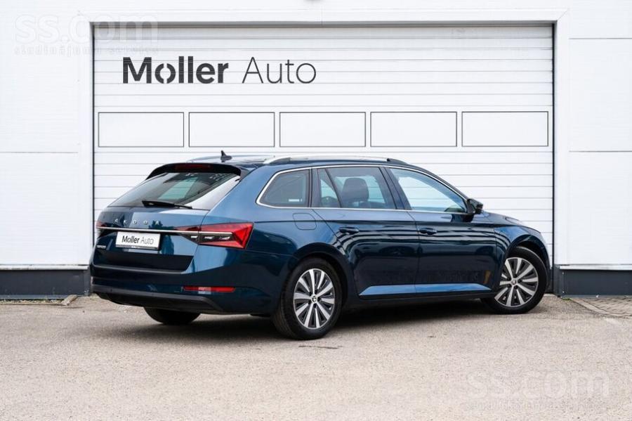 Green Skoda SuperB 2023 in Riga, with an engine capacity of 2.00 L and mileage of 145 thousand km for 22950 €, photo 5 on AUTOMOTO.COM.LV