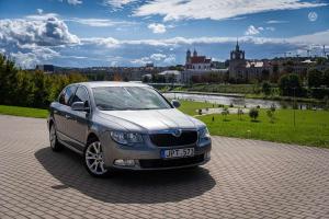 Серый Шкода Суперб 2008 в Вильнюс, объемом двигателя 1.97 л и пробегом 315 тыс. км за 3500 €, фото  на AUTOMOTO.COM.LV