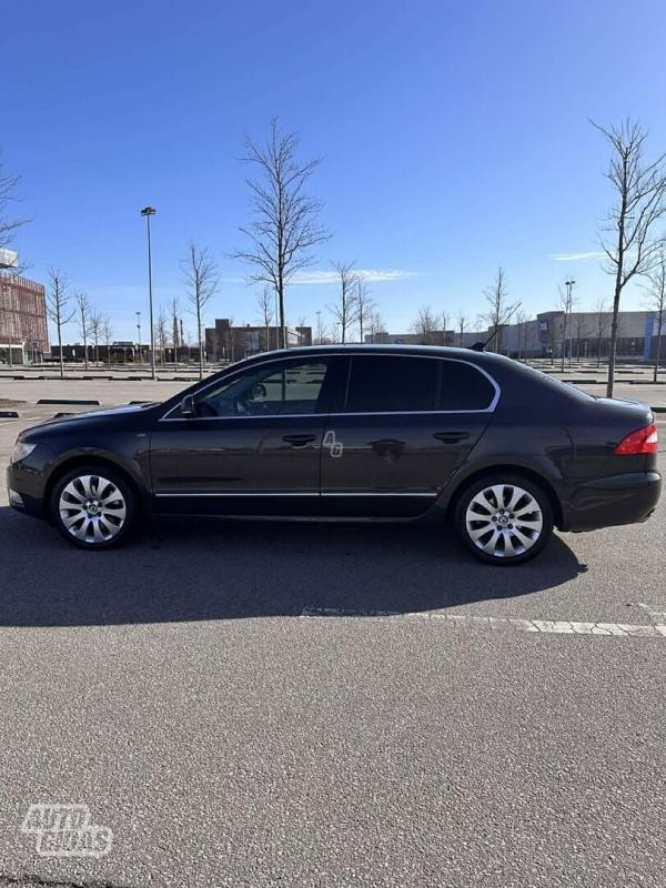 Pelēks Skoda SuperB 2009 Klaipėda, ar dzinēja tilpumu 1.80 L un nobraukumu 248 tūkst. km par 3850 €, foto 8 vietnē AUTOMOTO.COM.LV