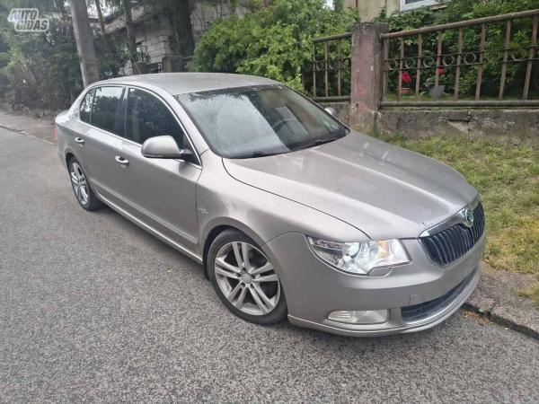 Grey Skoda SuperB 2009 in Kaunas, with an engine capacity of 2.00 L and mileage of 334 thousand km for 2700 €, photo 3 on AUTOMOTO.COM.LV