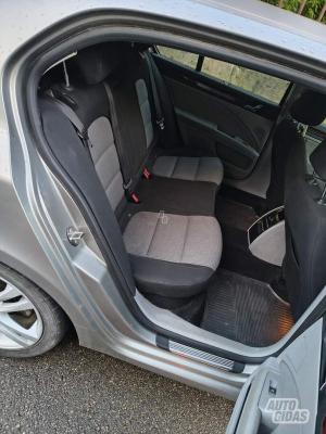 Grey Skoda SuperB 2009 in Kaunas, with an engine capacity of 2.00 L and mileage of 334 thousand km for 2600 €, photo 16 on AUTOMOTO.COM.LV