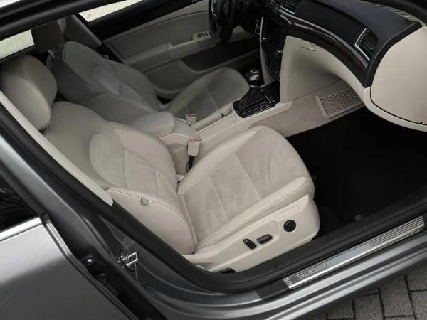 Pelēks Skoda SuperB 2009 Jūrmala, ar dzinēja tilpumu 1.80 L un nobraukumu 181 tūkst. km par 5990 €, foto 10 vietnē AUTOMOTO.COM.LV