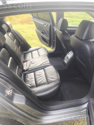 Pelēks Skoda SuperB 2009 Daugavpils, ar dzinēja tilpumu 2.00 L un nobraukumu 315 tūkst. km par 4600 €, foto 7 vietnē AUTOMOTO.COM.LV