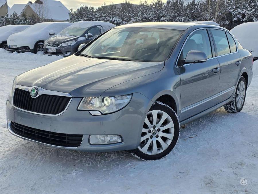 Grey Skoda SuperB 2010 in Taurage, with an engine capacity of 1.97 L and mileage of 250 thousand km for 4650 €, photo 6 on AUTOMOTO.COM.LV