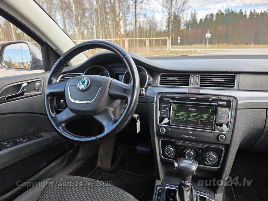 Grey Skoda SuperB 2010 in Tallinn, with an engine capacity of 1.80 L and mileage of 387 thousand km for 3900 €, photo 10 on AUTOMOTO.COM.LV