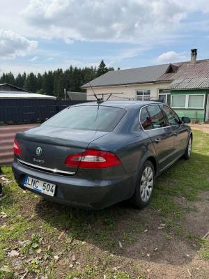 Pelēks Skoda SuperB 2010 Viļņa, ar dzinēja tilpumu 1.80 L un nobraukumu 209 tūkst. km par 1900 €, foto 5 vietnē AUTOMOTO.COM.LV
