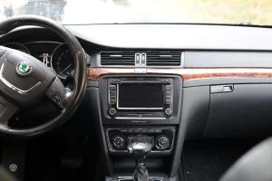 Pelēks Skoda SuperB 2010 Viļņa, ar dzinēja tilpumu 1.97 L un nobraukumu 337 tūkst. km par 3200 €, foto 11 vietnē AUTOMOTO.COM.LV
