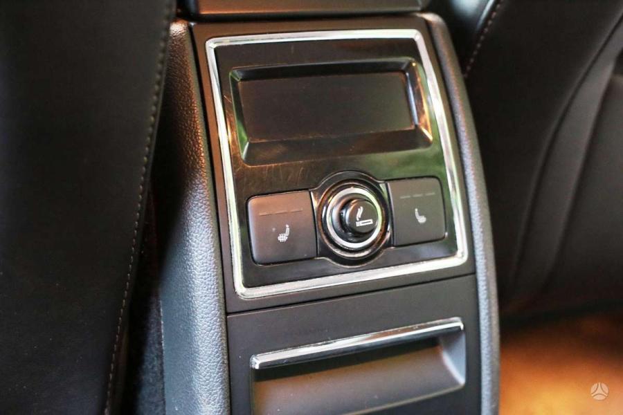 Pelēks Skoda SuperB 2010 Viļņa, ar dzinēja tilpumu 1.97 L un nobraukumu 337 tūkst. km par 3200 €, foto 23 vietnē AUTOMOTO.COM.LV