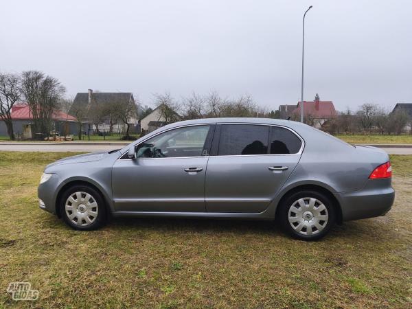 Grey Skoda SuperB 2011 in Jurbarkas, with an engine capacity of 2.00 L and mileage of 282 thousand km for 3900 €, photo 6 on AUTOMOTO.COM.LV