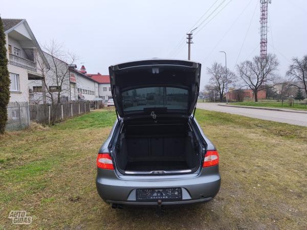 Grey Skoda SuperB 2011 in Jurbarkas, with an engine capacity of 2.00 L and mileage of 282 thousand km for 3900 €, photo 9 on AUTOMOTO.COM.LV