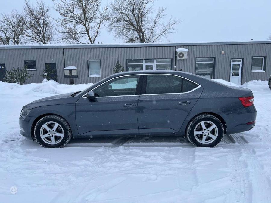 Grey Skoda SuperB 2015 in Telschi, with an engine capacity of 1.60 L and mileage of 267 thousand km for 6700 €, photo 10 on AUTOMOTO.COM.LV