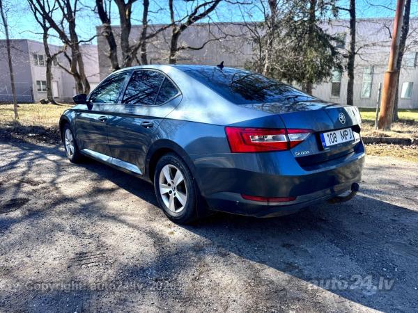 Grey Skoda SuperB 2015 in Tallinn, with an engine capacity of 1.40 L and mileage of 320 thousand km for 3300 €, photo 3 on AUTOMOTO.COM.LV