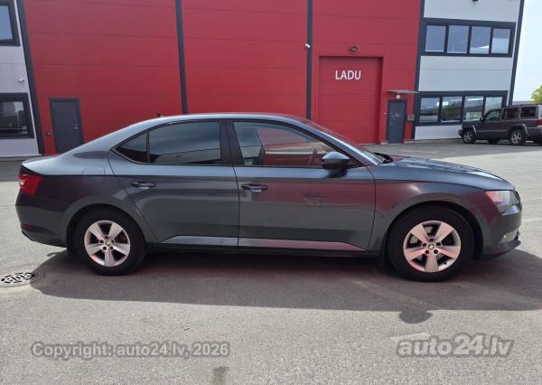 Pelēks Skoda SuperB 2015 Tallina, ar dzinēja tilpumu 1.40 L un nobraukumu 320 tūkst. km par 8500 €, foto 2 vietnē AUTOMOTO.COM.LV