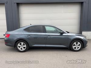 Pelēks Skoda SuperB 2015 Tallina, ar dzinēja tilpumu 1.40 L un nobraukumu 255 tūkst. km par 8300 €, foto 5 vietnē AUTOMOTO.COM.LV