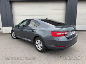 Pelēks Skoda SuperB 2015 Tallina, ar dzinēja tilpumu 1.40 L un nobraukumu 255 tūkst. km par 8300 €, foto 7 vietnē AUTOMOTO.COM.LV