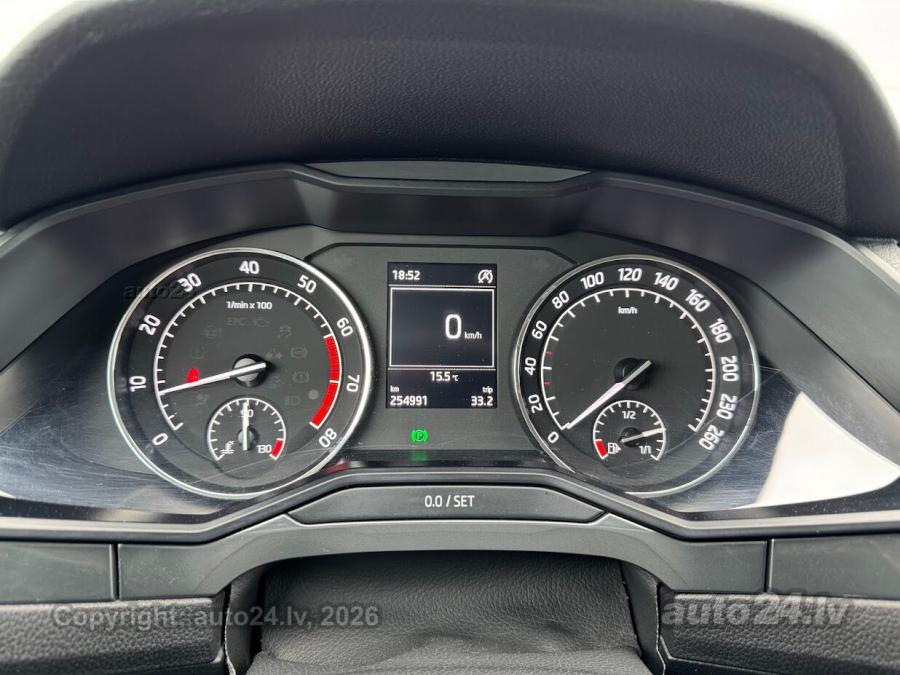 Pelēks Skoda SuperB 2015 Tallina, ar dzinēja tilpumu 1.40 L un nobraukumu 255 tūkst. km par 8300 €, foto 11 vietnē AUTOMOTO.COM.LV