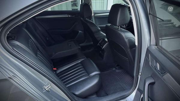 Grey Skoda SuperB 2015 in Vilnius, with an engine capacity of 1.97 L and mileage of 240 thousand km for 12950 €, photo 8 on AUTOMOTO.COM.LV