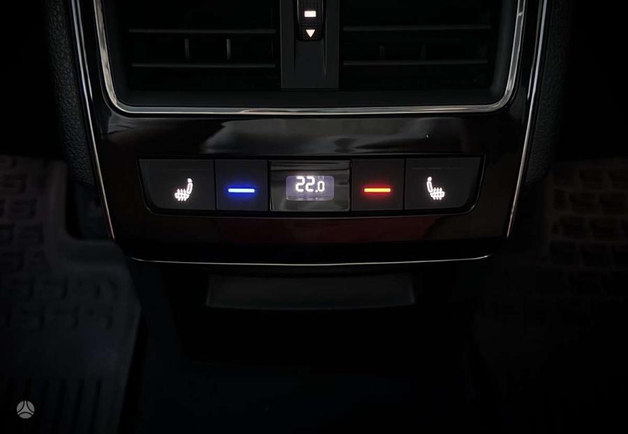 Pelēks Skoda SuperB 2015 Viļņa, ar dzinēja tilpumu 1.97 L un nobraukumu 240 tūkst. km par 12950 €, foto 13 vietnē AUTOMOTO.COM.LV