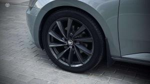 Pelēks Skoda SuperB 2015 Viļņa, ar dzinēja tilpumu 1.97 L un nobraukumu 240 tūkst. km par 12950 €, foto 17 vietnē AUTOMOTO.COM.LV