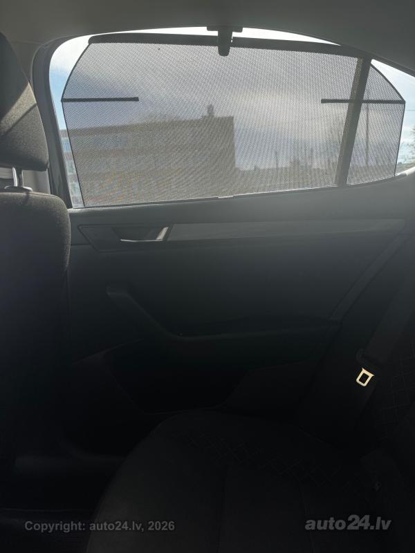 Pelēks Skoda SuperB 2015 Tallina, ar dzinēja tilpumu 1.40 L un nobraukumu 235 tūkst. km par 7690 €, foto 10 vietnē AUTOMOTO.COM.LV