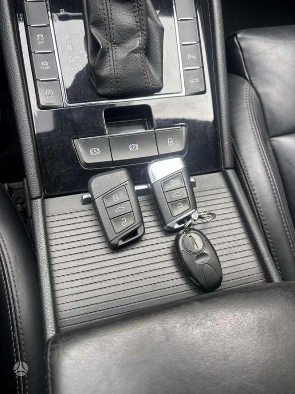 Grey Skoda SuperB 2015 in Alytus, with an engine capacity of 1.97 L and mileage of 300 thousand km for 10700 €, photo 7 on AUTOMOTO.COM.LV