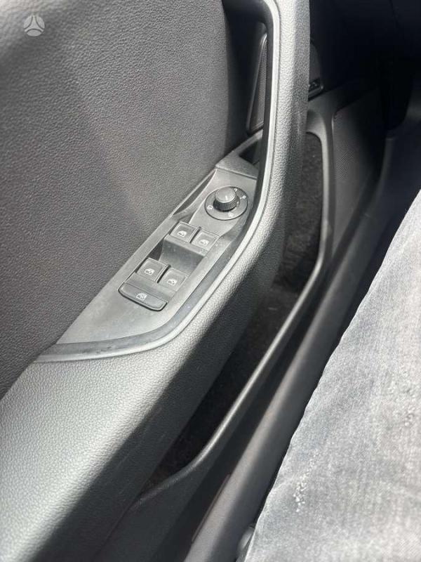 Grey Skoda SuperB 2015 in Alytus, with an engine capacity of 1.97 L and mileage of 300 thousand km for 10700 €, photo 8 on AUTOMOTO.COM.LV