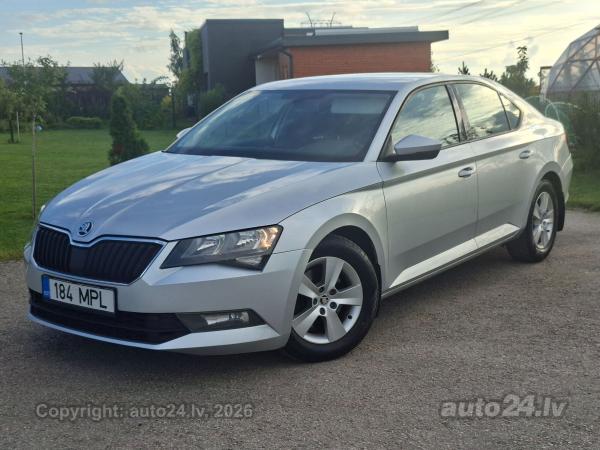 Skoda SuperB 2015 in Tartu on AUTOMOTO.COM.LV Grey Skoda SuperB 2015 in Tartu, with an engine capacity of 1.40 L and mileage of 294 thousand km for 6299 €, photo 1 on AUTOMOTO.COM.LV
