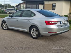 Pelēks Skoda SuperB 2015 Tartu, ar dzinēja tilpumu 1.40 L un nobraukumu 294 tūkst. km par 6299 €, foto 5 vietnē AUTOMOTO.COM.LV
