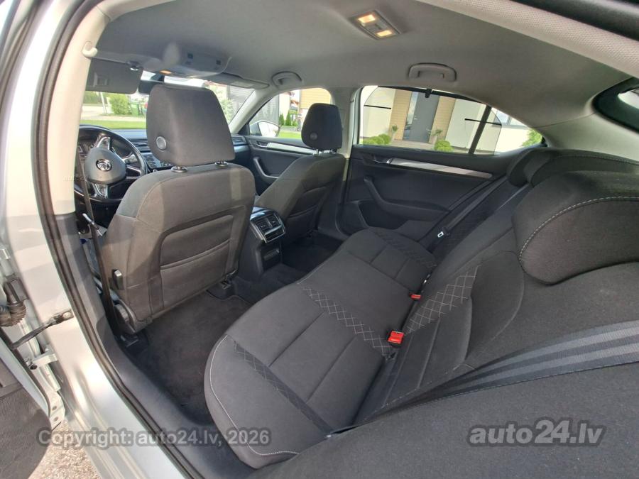 Pelēks Skoda SuperB 2015 Tartu, ar dzinēja tilpumu 1.40 L un nobraukumu 294 tūkst. km par 6299 €, foto 9 vietnē AUTOMOTO.COM.LV
