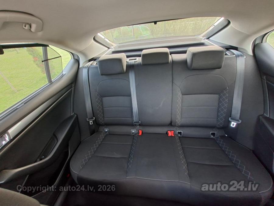 Pelēks Skoda SuperB 2015 Tartu, ar dzinēja tilpumu 1.40 L un nobraukumu 294 tūkst. km par 6299 €, foto 17 vietnē AUTOMOTO.COM.LV