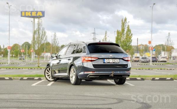 Grey Skoda SuperB 2015 in Riga, with an engine capacity of 2.00 L and mileage of 375 thousand km for 10490 €, photo 9 on AUTOMOTO.COM.LV