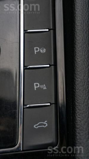 Pelēks Skoda SuperB 2015 Rīga, ar dzinēja tilpumu 2.00 L un nobraukumu 375 tūkst. km par 10490 €, foto 18 vietnē AUTOMOTO.COM.LV
