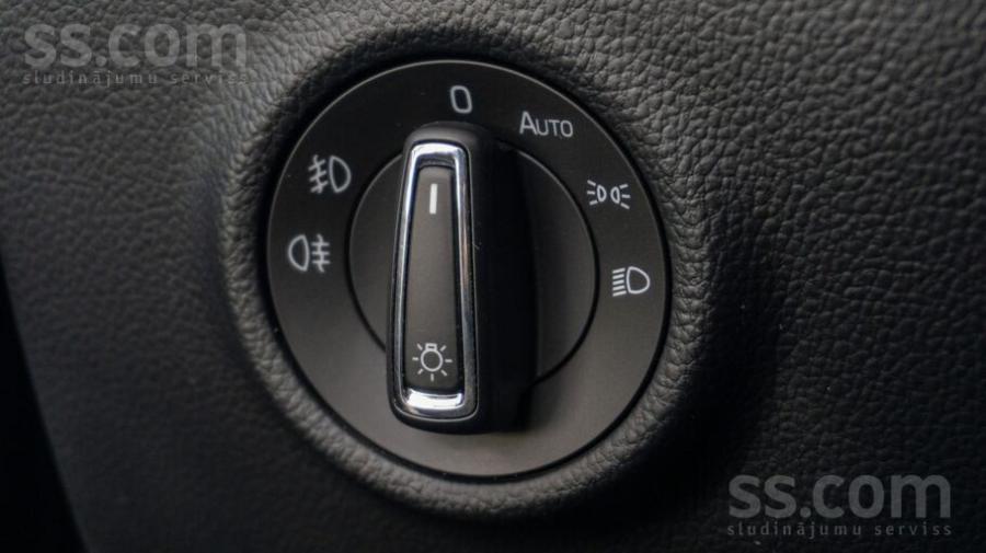 Pelēks Skoda SuperB 2015 Rīga, ar dzinēja tilpumu 2.00 L un nobraukumu 375 tūkst. km par 10490 €, foto 26 vietnē AUTOMOTO.COM.LV