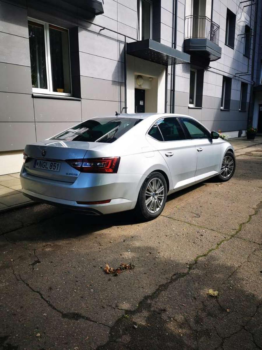 Grey Skoda SuperB 2016 in Kaunas, with an engine capacity of 1.97 L and mileage of 203 thousand km for 13000 €, photo 4 on AUTOMOTO.COM.LV