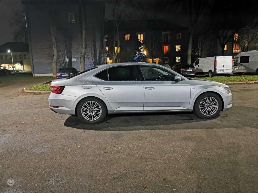 Grey Skoda SuperB 2016 in Kaunas, with an engine capacity of 1.97 L and mileage of 203 thousand km for 13000 €, photo 18 on AUTOMOTO.COM.LV