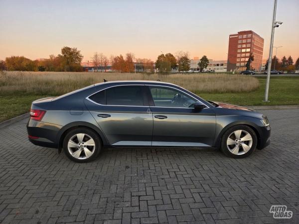 Pelēks Skoda SuperB 2016 Alīta, ar dzinēja tilpumu 2.00 L un nobraukumu 30 tūkst. km par 8400 €, foto 5 vietnē AUTOMOTO.COM.LV