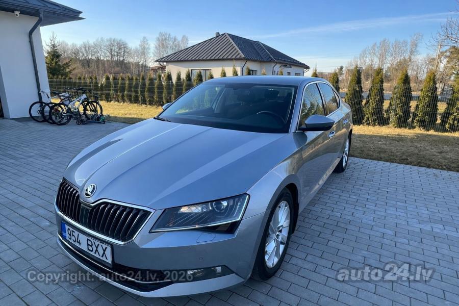 Grey Skoda SuperB 2016 in Tallinn, with an engine capacity of 1.60 L and mileage of 251 thousand km for 10500 €, photo 4 on AUTOMOTO.COM.LV