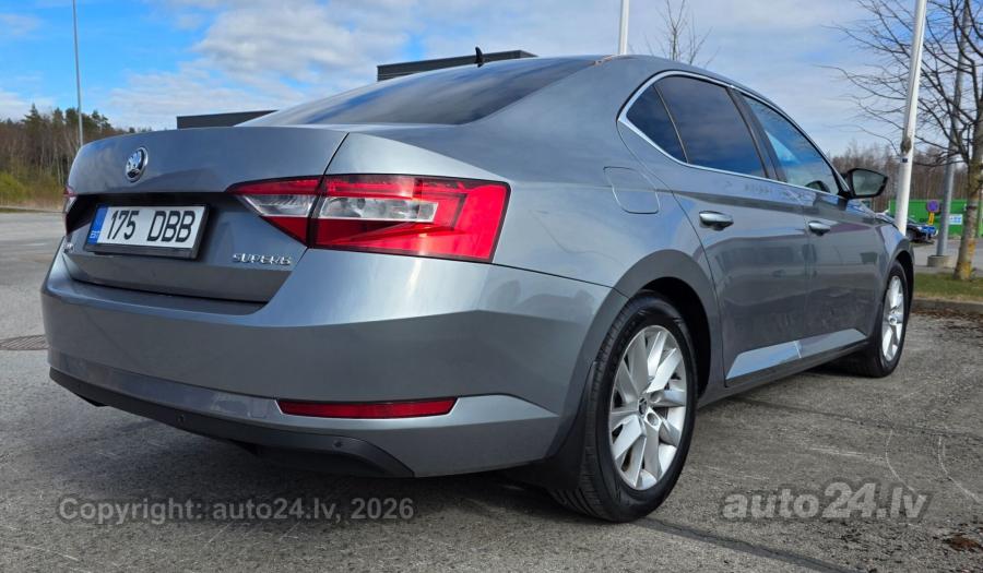 Pelēks Skoda SuperB 2016 Tallina, ar dzinēja tilpumu 1.60 L un nobraukumu 251 tūkst. km par 12999 €, foto 6 vietnē AUTOMOTO.COM.LV