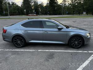 Pelēks Skoda SuperB 2016 Rīga, ar dzinēja tilpumu 2.00 L un nobraukumu 228 tūkst. km par 14200 €, foto 4 vietnē AUTOMOTO.COM.LV