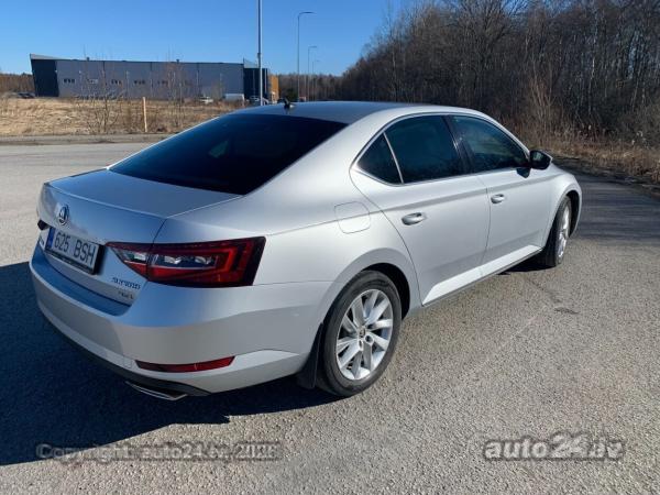 Pelēks Skoda SuperB 2016 Kuresāre, ar dzinēja tilpumu 2.00 L un nobraukumu 180 tūkst. km par 15000 €, foto 5 vietnē AUTOMOTO.COM.LV