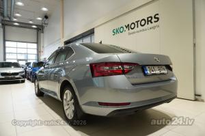 Grey Skoda SuperB 2017 in Tallinn, with an engine capacity of 1.40 L and mileage of 233 thousand km for 8900 €, photo 3 on AUTOMOTO.COM.LV