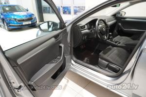 Grey Skoda SuperB 2017 in Tallinn, with an engine capacity of 1.40 L and mileage of 233 thousand km for 8900 €, photo 13 on AUTOMOTO.COM.LV