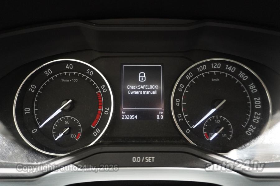 Grey Skoda SuperB 2017 in Tallinn, with an engine capacity of 1.40 L and mileage of 233 thousand km for 8900 €, photo 21 on AUTOMOTO.COM.LV