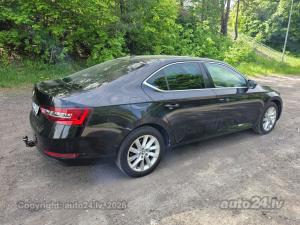 Grey Skoda SuperB 2017 in Tallinn, with an engine capacity of 1.40 L and mileage of 217 thousand km for 9000 €, photo 5 on AUTOMOTO.COM.LV