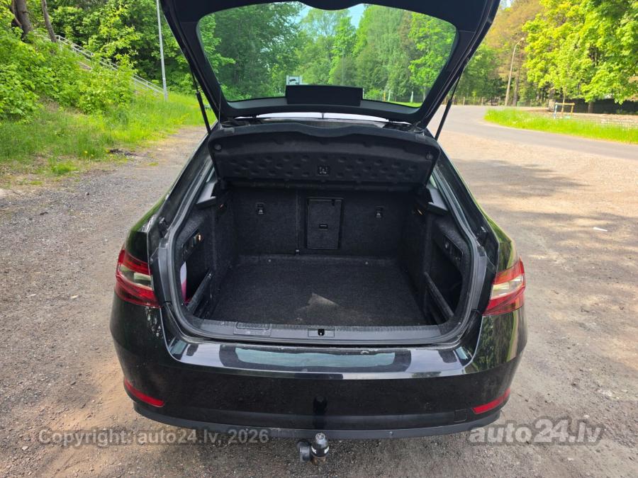 Grey Skoda SuperB 2017 in Tallinn, with an engine capacity of 1.40 L and mileage of 217 thousand km for 9000 €, photo 6 on AUTOMOTO.COM.LV