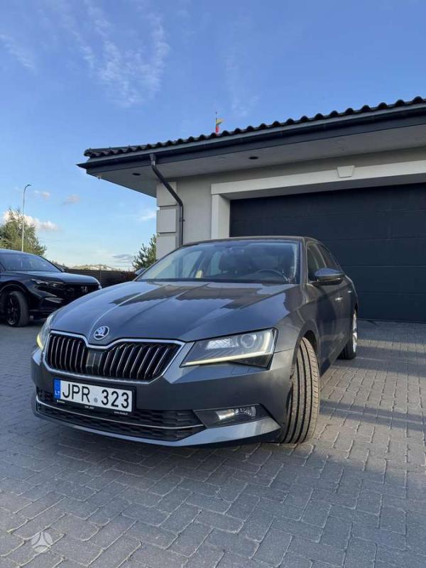 Grey Skoda SuperB 2017 in Vilnius, with an engine capacity of 1.98 L and mileage of 162 thousand km for 13550 €, photo 3 on AUTOMOTO.COM.LV