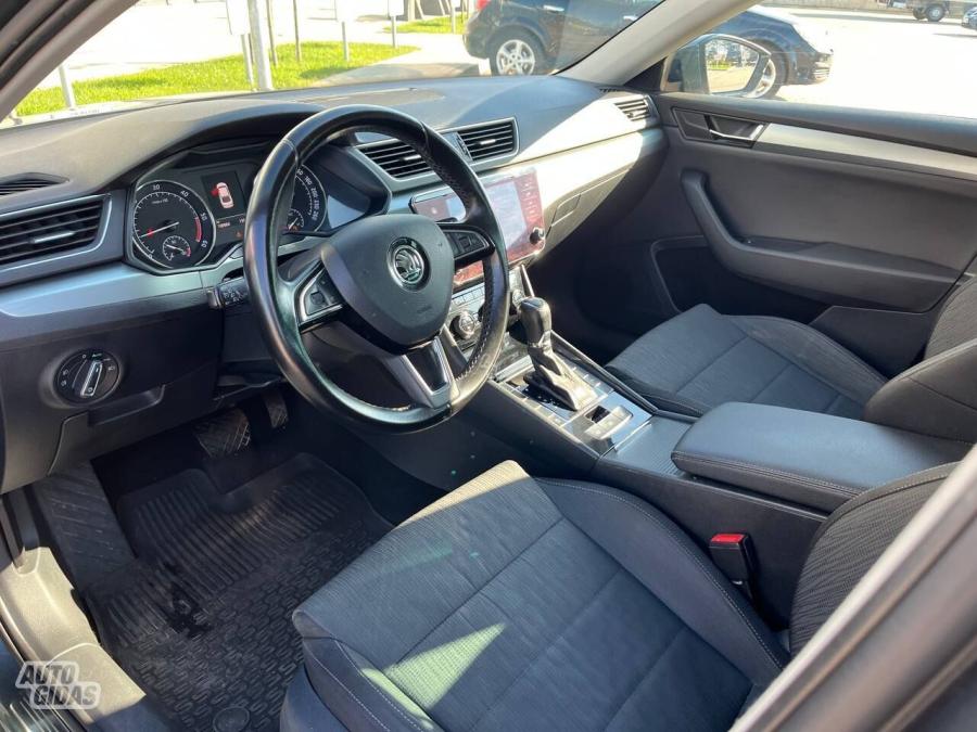 Pelēks Skoda SuperB 2017 Kauņa, ar dzinēja tilpumu 1.60 L un nobraukumu 199 tūkst. km par 11500 €, foto 8 vietnē AUTOMOTO.COM.LV