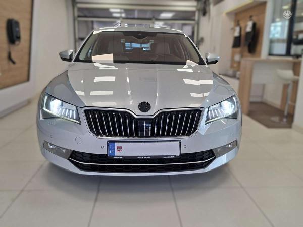 Pelēks Skoda SuperB 2017 Kauņa, ar dzinēja tilpumu 1.80 L un nobraukumu 227 tūkst. km par 12700 €, foto 3 vietnē AUTOMOTO.COM.LV